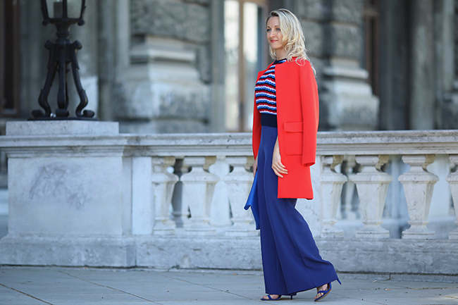 Maritimes Outfit: Sommerklassiker in Rot, Blau & Weiß. - collected by ...